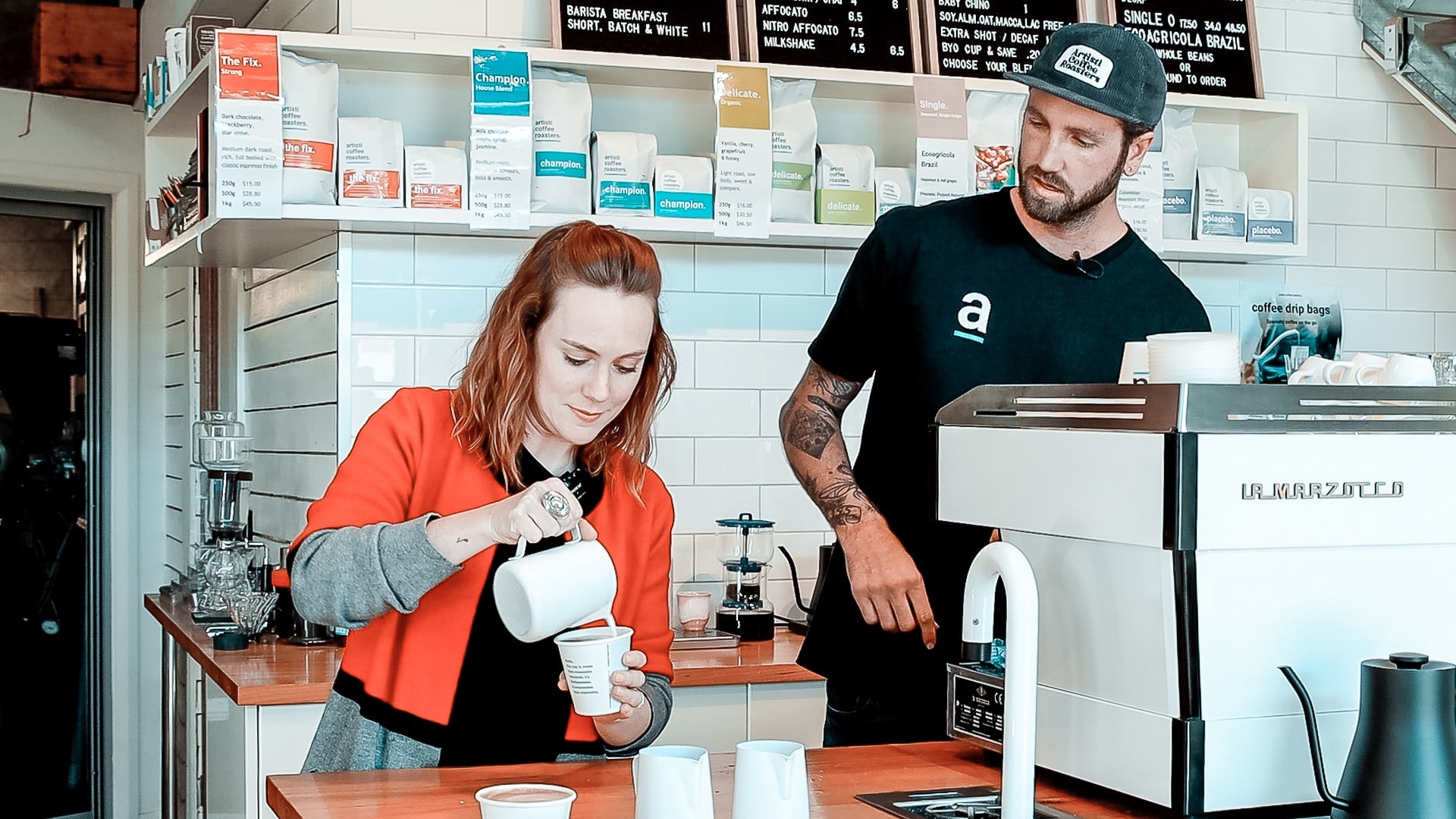 Watch A Beginner Barista Learning How To Pour Latte Art – Artisti ...